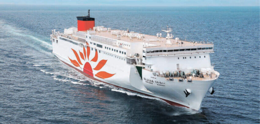 Japan's first LNG-fueled ferry begins operations | Electric Hybrid ...