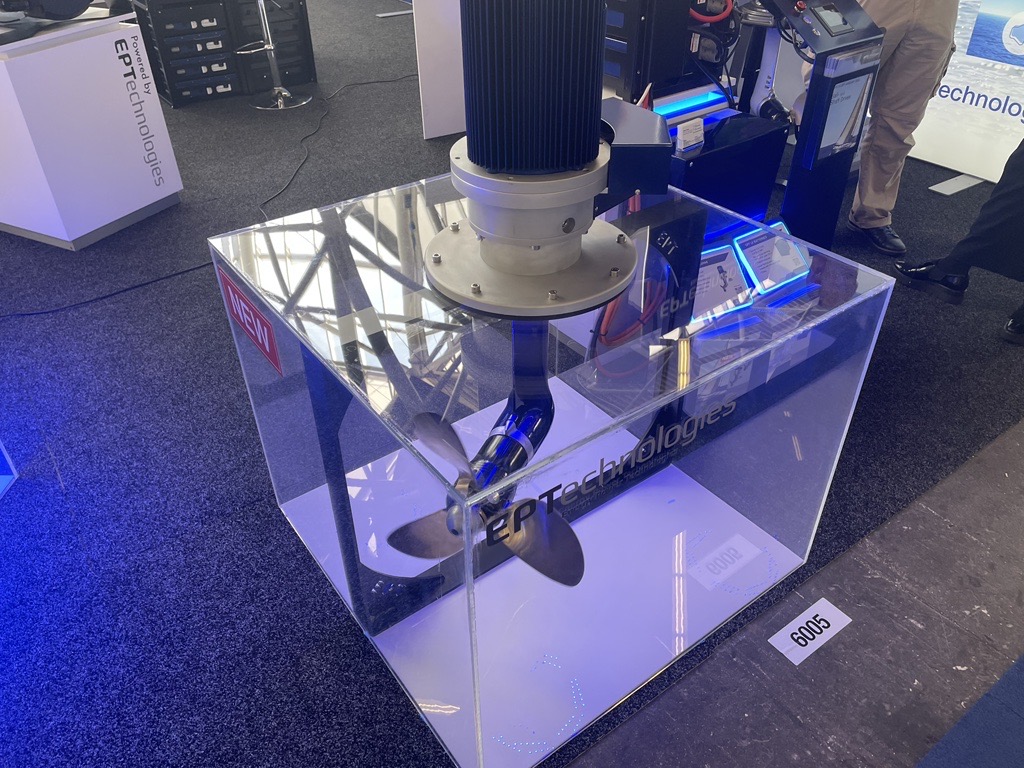 EXPO NEWS | DAY 1: Electric Turnable Saildrive | Electric Hybrid Marine ...